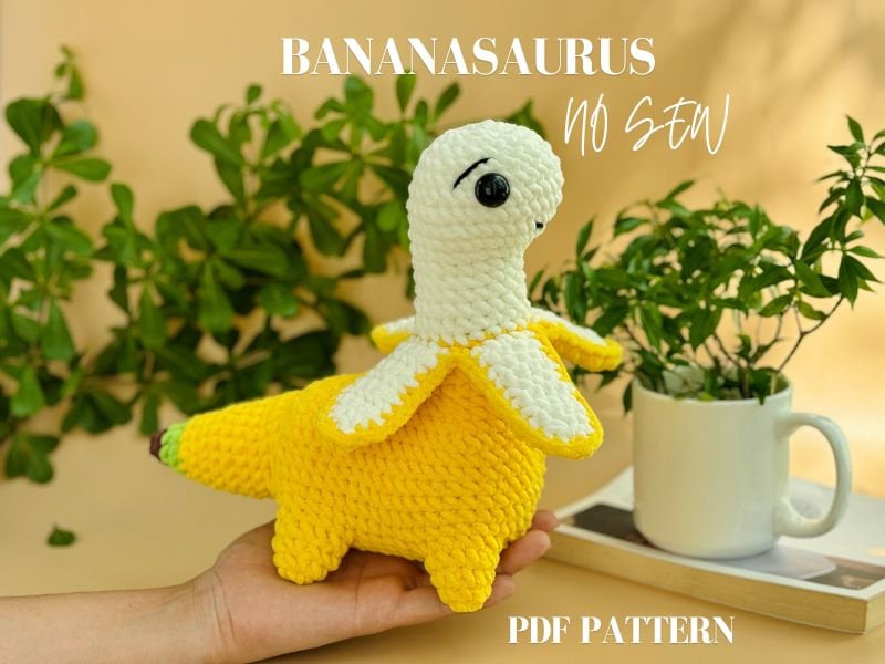 NO SEW Cute BANANASAURUS - Crochet Pattern for Dinosaur Plushies ...